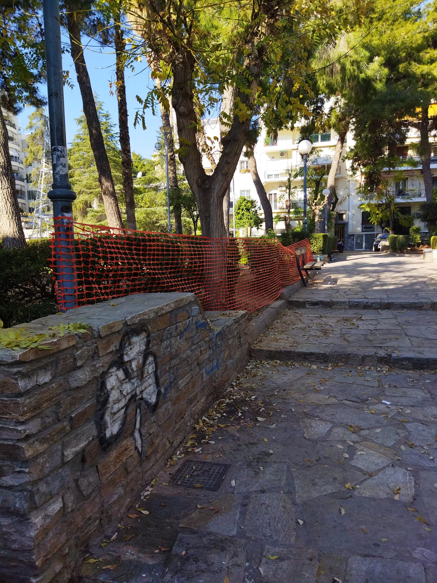 Ανάπλαση κεντρικής πλατείας Δάφνης και ενημέρωση ΕΜΜΕΒΕ – ΠΟΛΙΤΕΣ ΣΕ ...