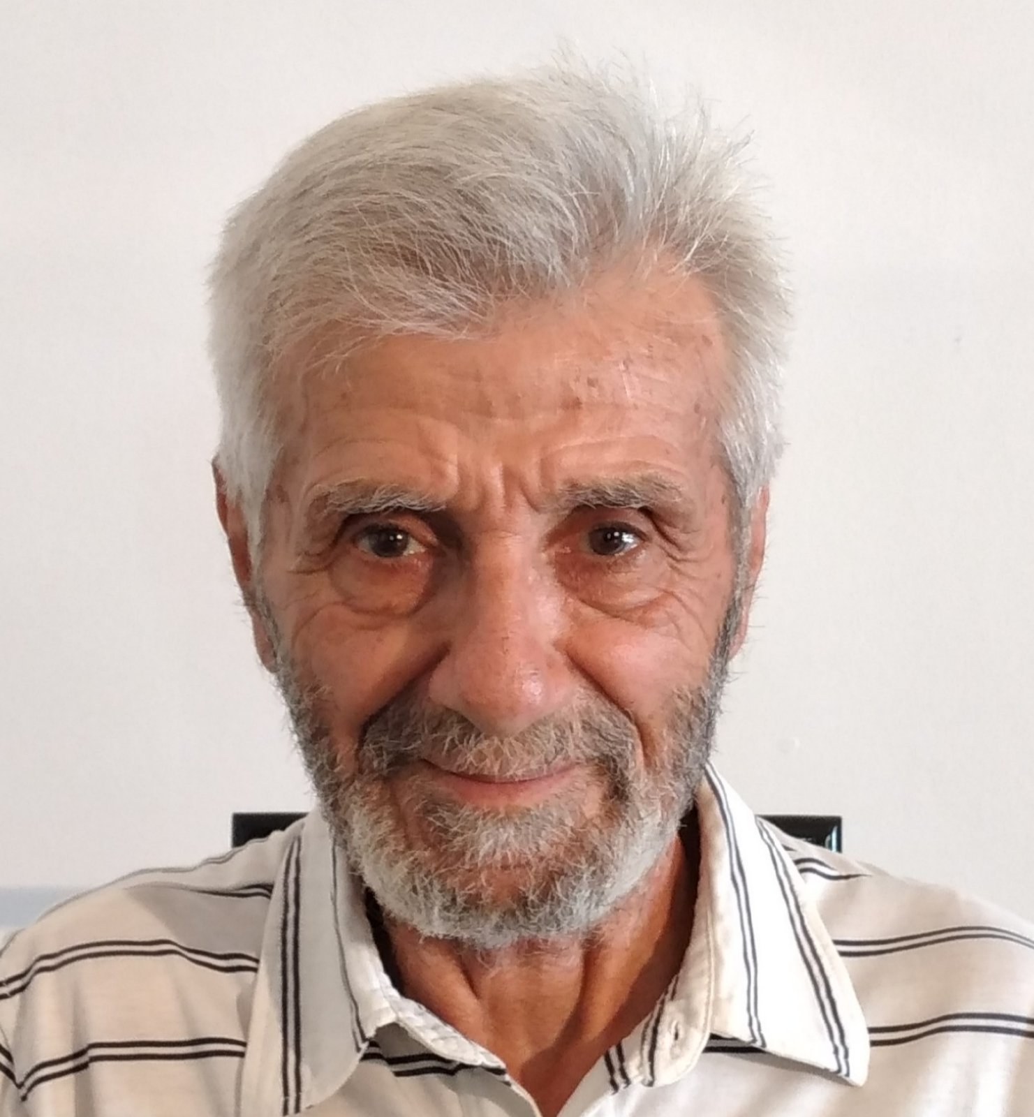 ΚΡΑΝΙΩΤΑΚΗΣ ΜΑΝΟΣ – ΠΟΛΙΤΕΣ ΣΕ ΚΙΝΗΣΗ ΔΑΦΝΗΣ ΥΜΗΤΤΟΥ